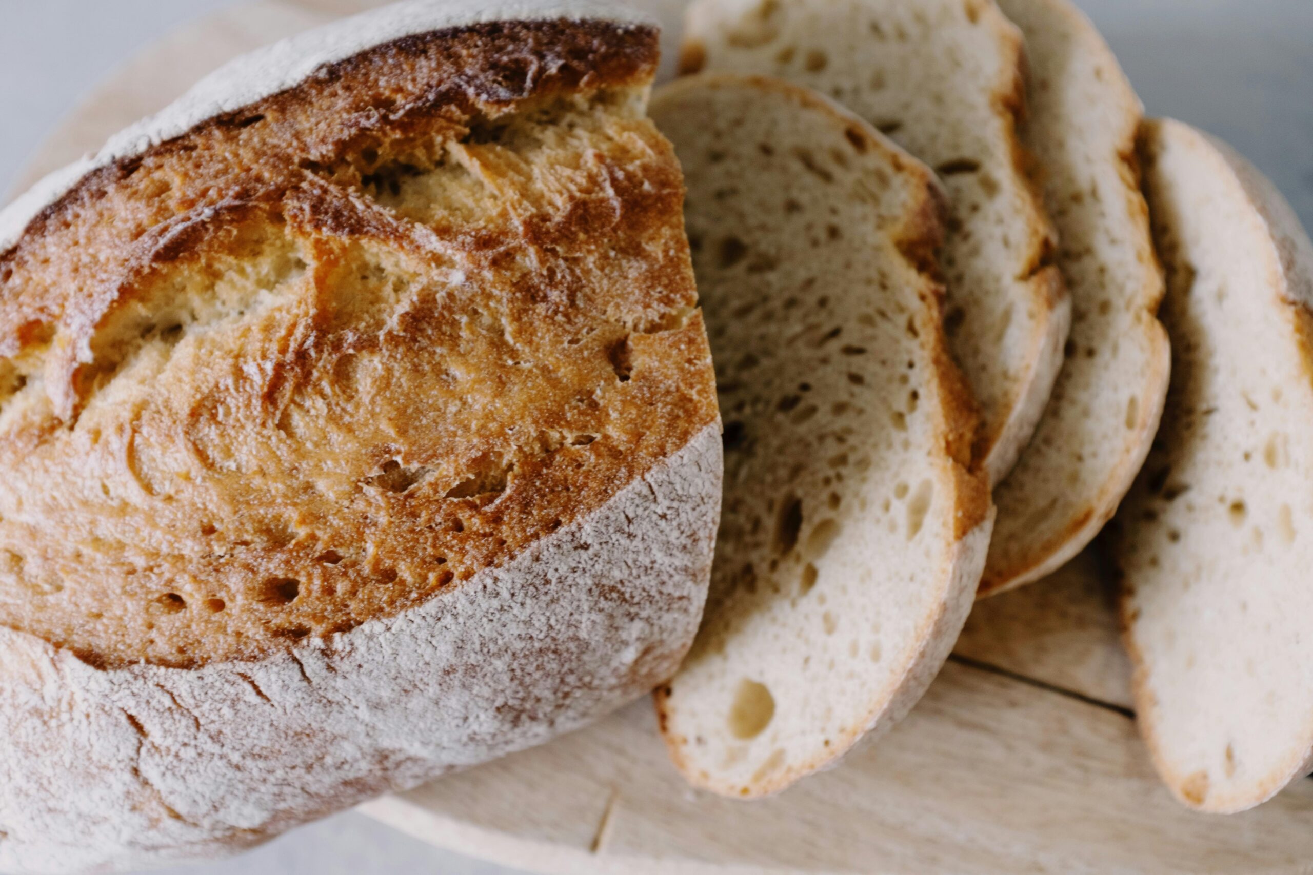 Easy Sourdough Bread for Beginners (Simple, Step-by-Step) - Keeping It ...